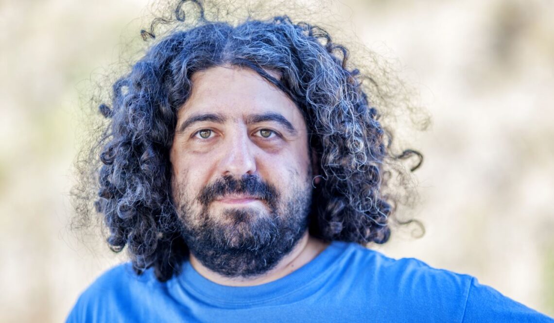 Andrea Parodi presenta il suo ultimo disco “Zabala” che unisce i big ...