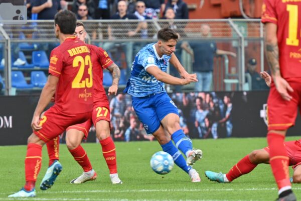Serie A 2026-2027, con Venezia e Frosinone salirà una tra Monza e ...