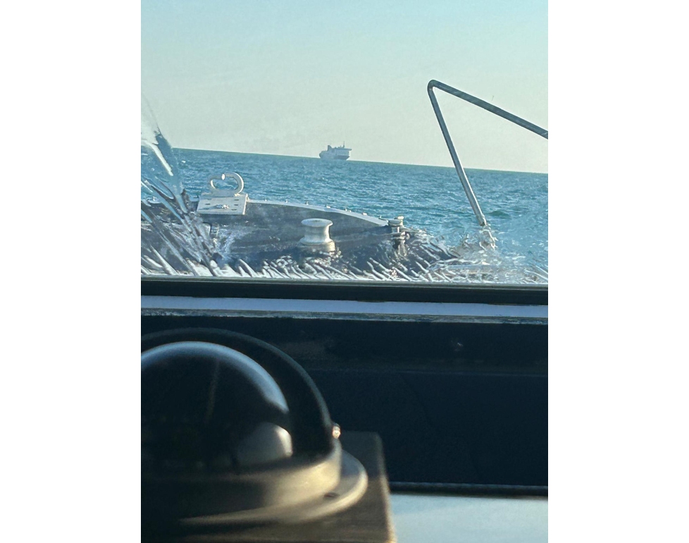 Evacuazione medica di passeggero da motonave in mare nel Gargano ...