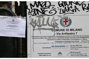 Sala, 'vicino a lavoratori dell'Urbanistica, fanno una vita infernale ...