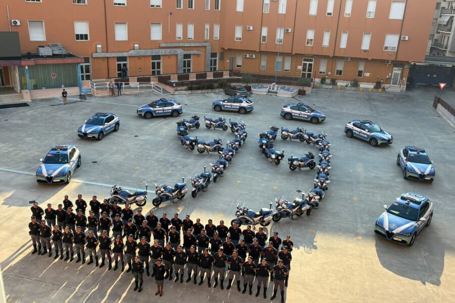 Al via la 1000 Miglia, Polizia fa la scorta e ha tre auto in gara ...