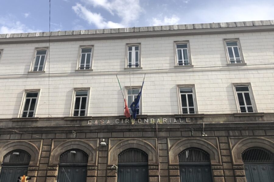 Garante detenuti, nel carcere di Poggioreale un 27enne morto suicida ...